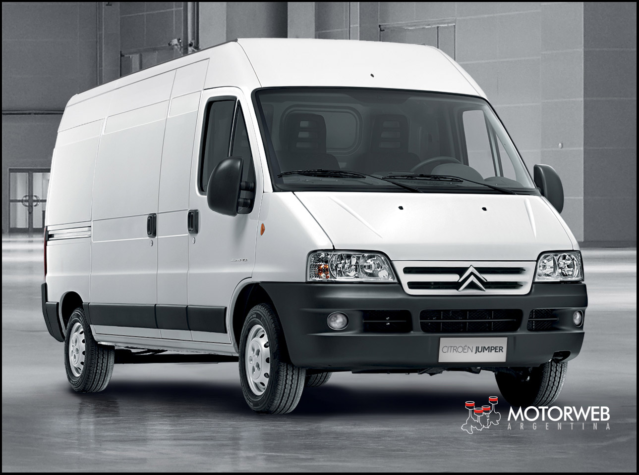 Nueva versión larga del Citroën Jumper - Motorweb Argentina
