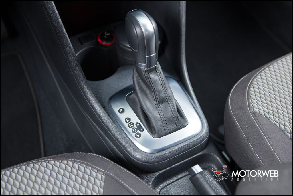 Prueba: Volkswagen Polo 1.6 Confortline (AT) - Motorweb Argentina