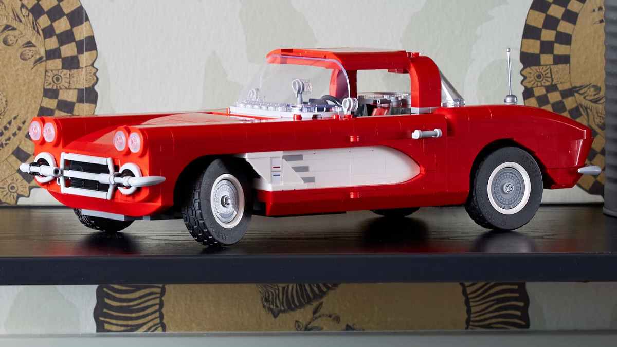 Así luce un Chevrolet Corvette hecho por LEGO
